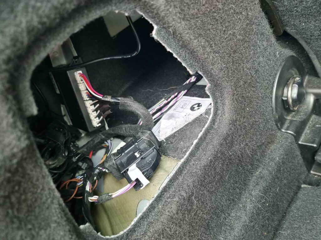 2018 Mini Cooper S Reversing Sensor’s – Auto Mobile Installations